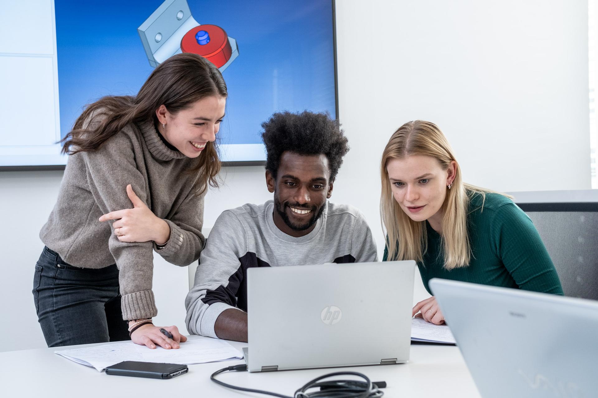 Computer Science & Informatics - Bachelor's Degree | FHTW