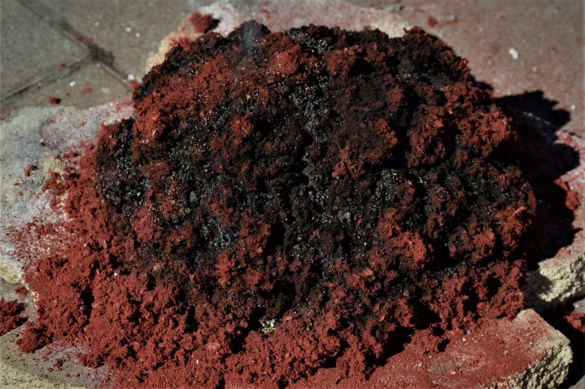 Innovative extinguishing agent: Using flakes to combat magnesium fires ...